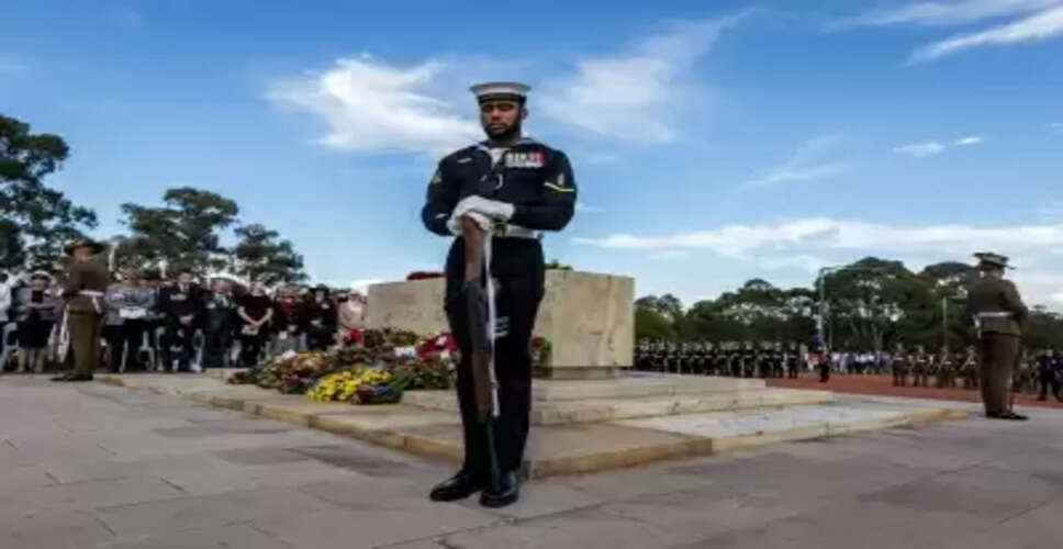 Dawn services held across Australia on Anzac Day