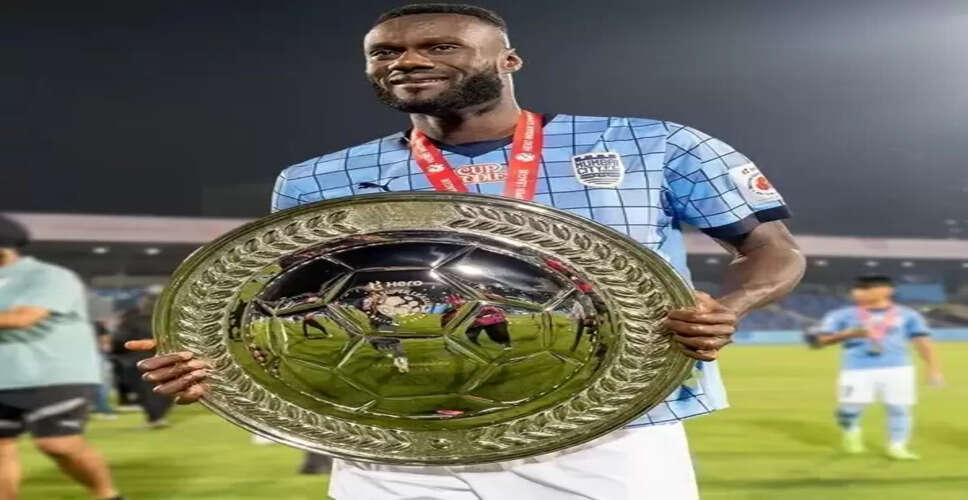 Football: Mourtada Fall bids farewell to Mumbai City FC after three years