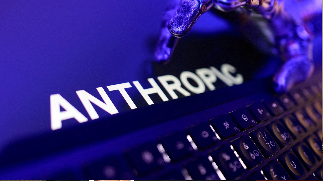 U.S. Eases Restrictions on Anthropic's AI Models