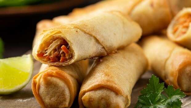 Spring Roll Delight: Elevate Your Taste Buds with Chicken Schezwan Rolls