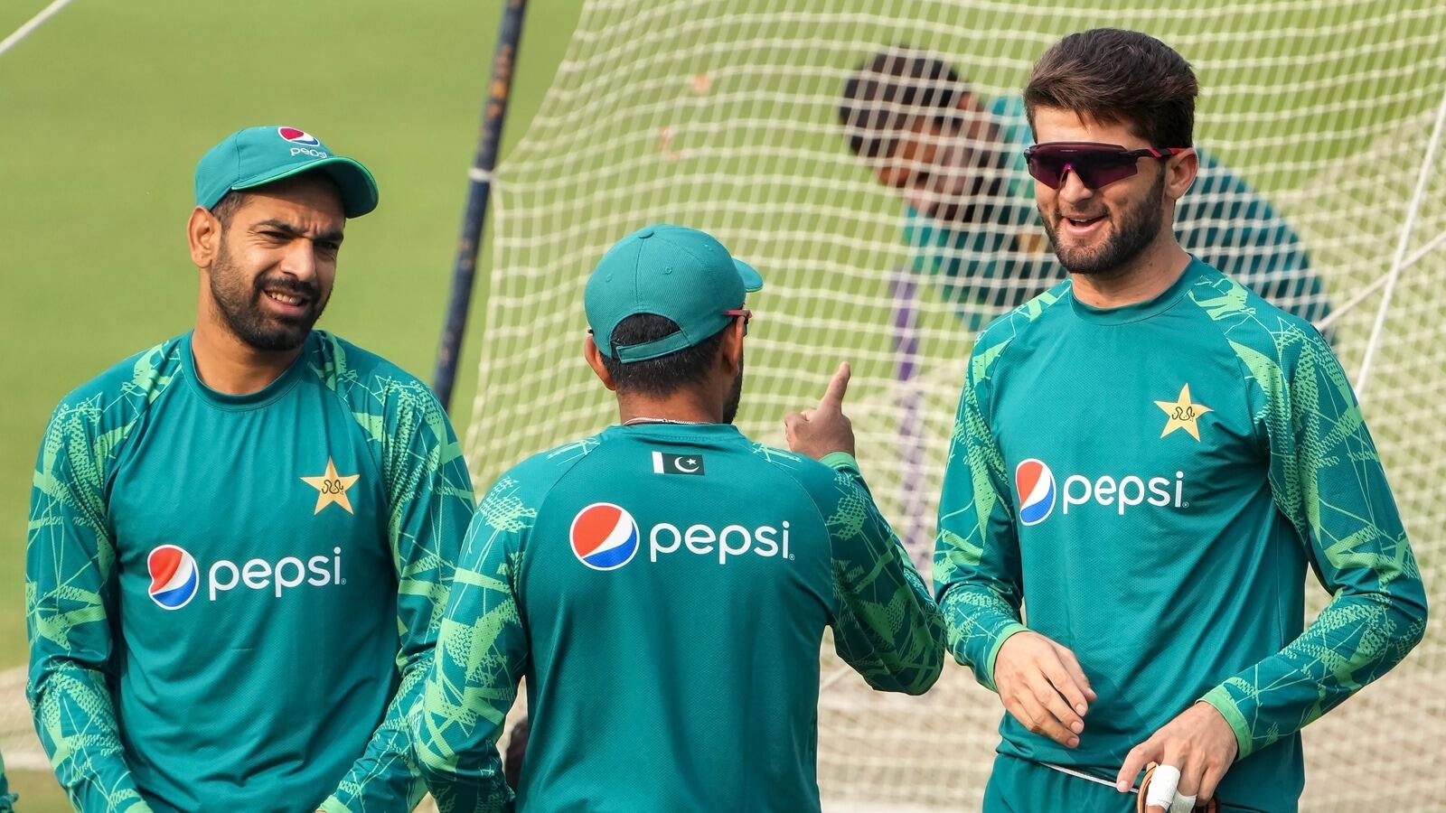 Hayden Stunned and Disheartened by Babar Azam's Shock Captaincy Departure