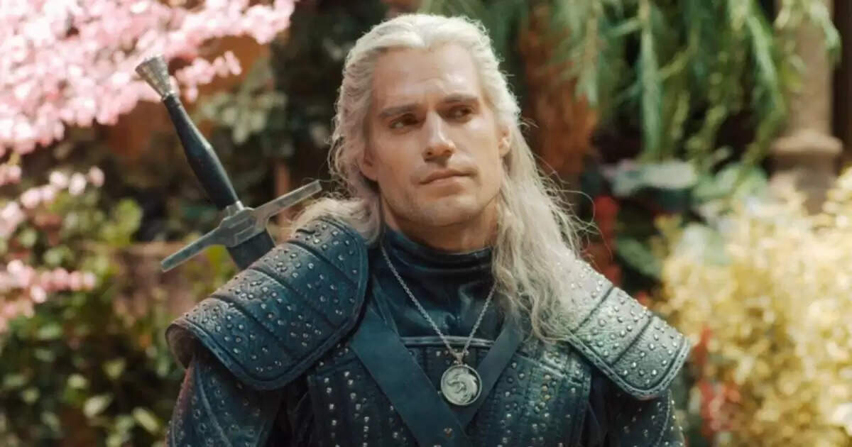 Henry Cavill Gets Emotional As He Bids Goodbye To The Witcher Co Stars 1389